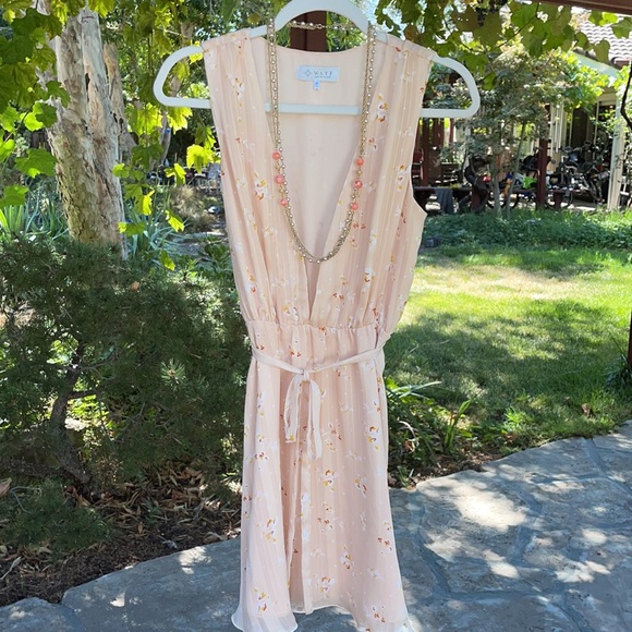 Wayf | Dresses | Wayf Beautiful Mini Peach Floral Sleeveless Dress In ...